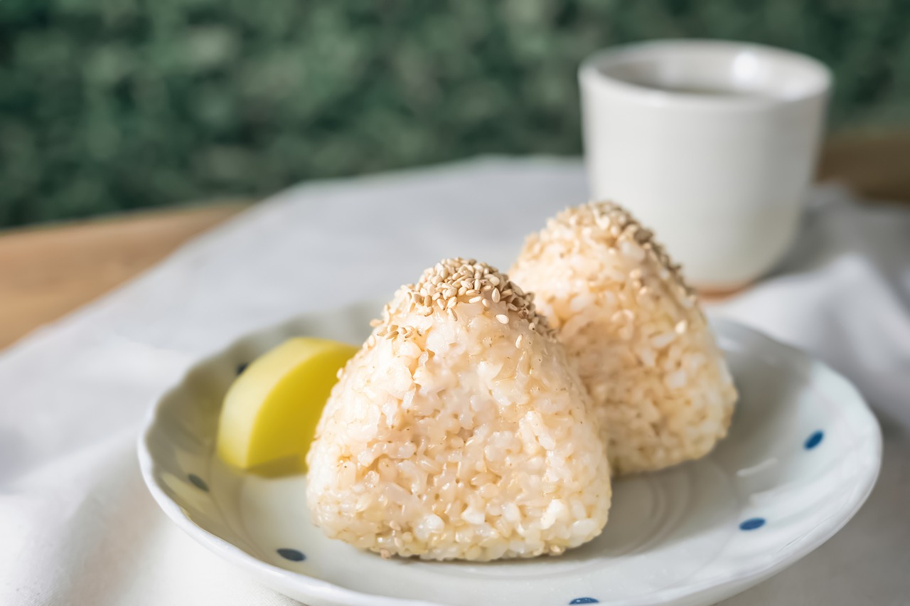 Mini Onigiri to serve with Martinis – The Martini Socialist