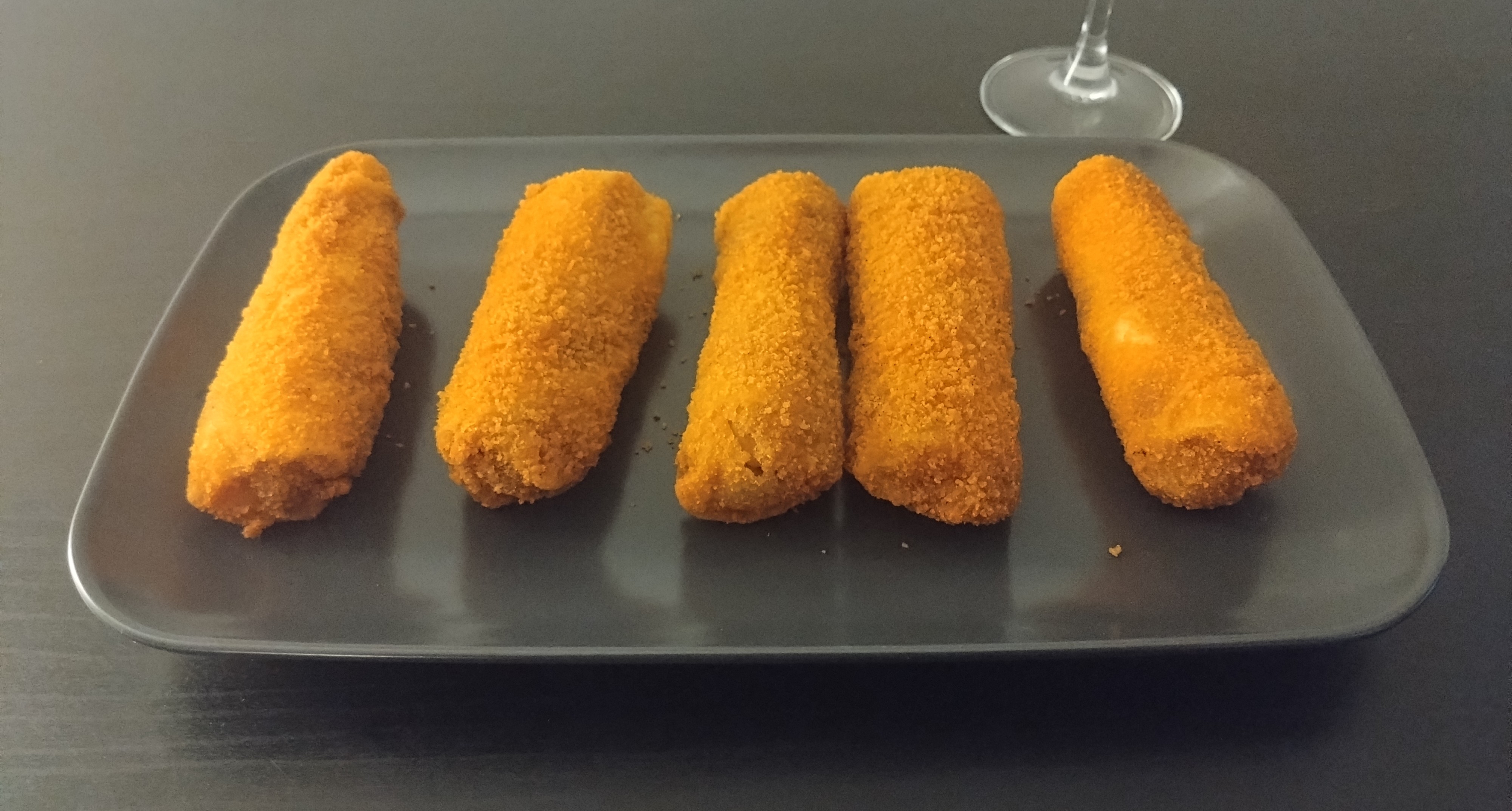 A Martini with Sri Lankan Mutton Rolls – The Martini Socialist